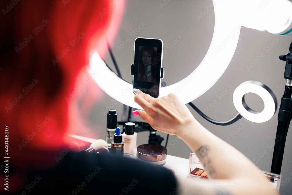 Hunny's Live Show | Hunny's Hive