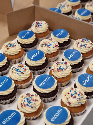 Cupcakes med logo | Bake My Day