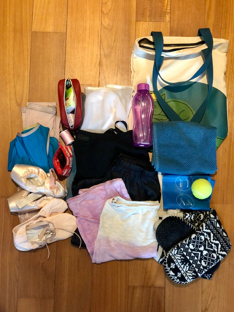Top 10 Essentials To Pack in Your Dance Bag