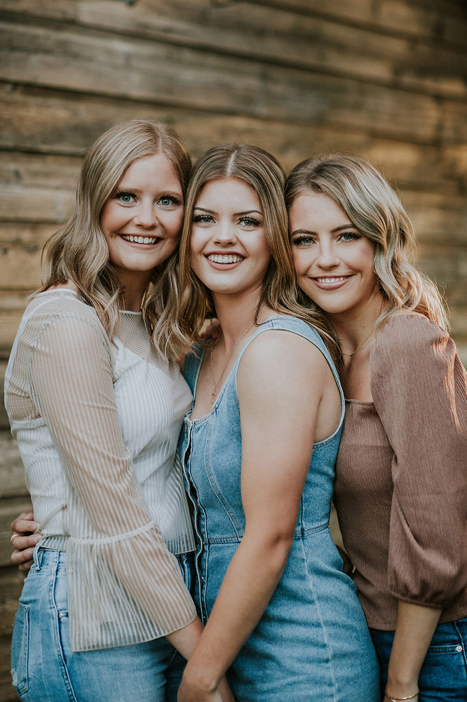 THE THORPE FAMILY | LLOYDMINSTER FAMILY PHOTOGRAPHER