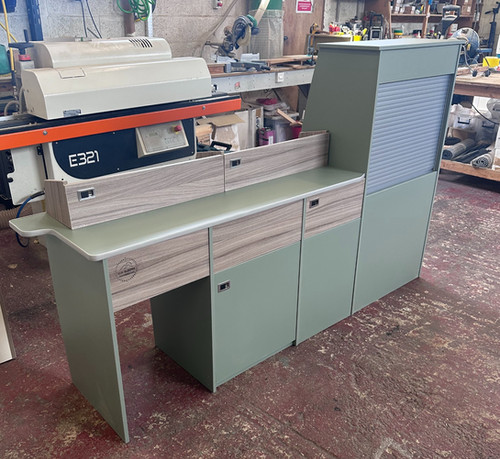 T5/T6 SWB 2 Tone standard kitchen unit unit with overhead locker | Sun ...