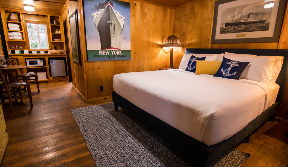 Welcome Aboard | Anchor Inn Resort | Lincoln City Hotel | Oregon Coast ...