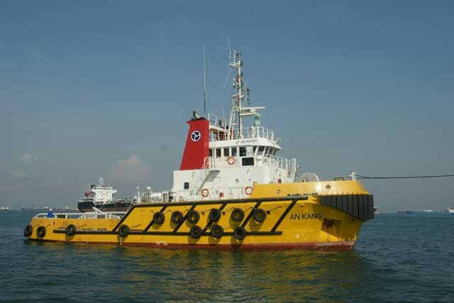 3500PS TOWING TUG, BUILT 2013