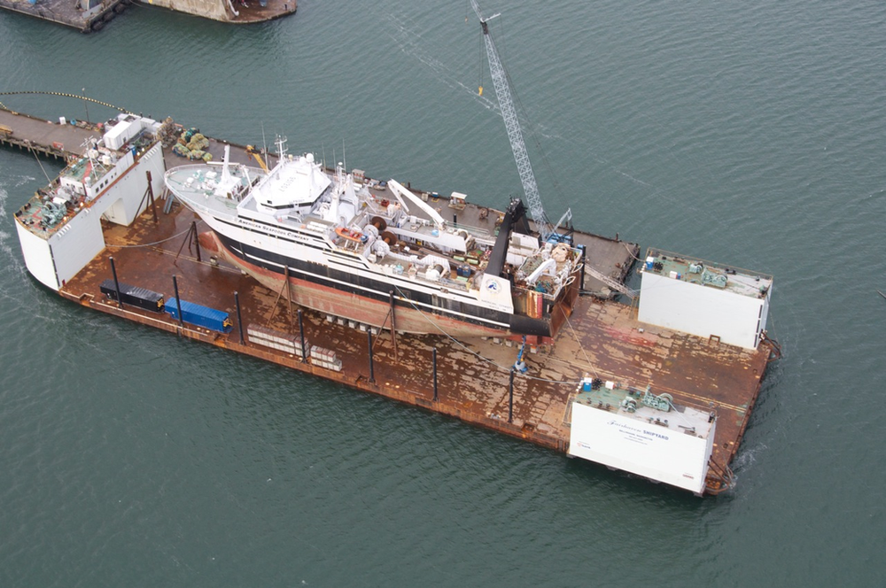 Semi-Sub Barge with 20,000t SWL