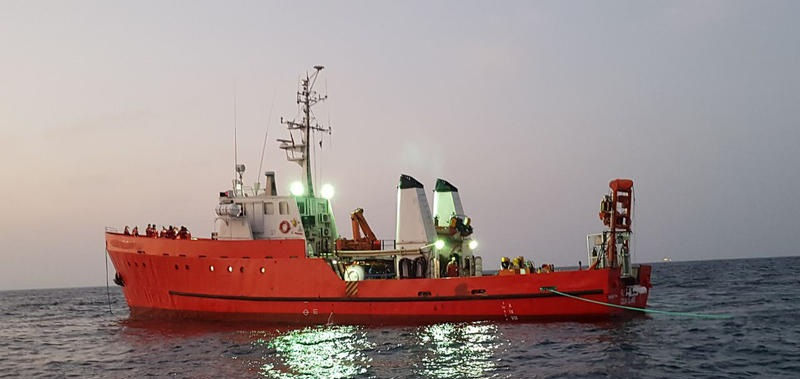 Low Draft DSV & Utility Vessel