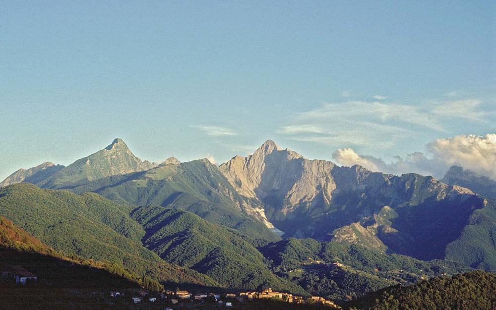 The Apuan Alps, a fascinating orographic complex
