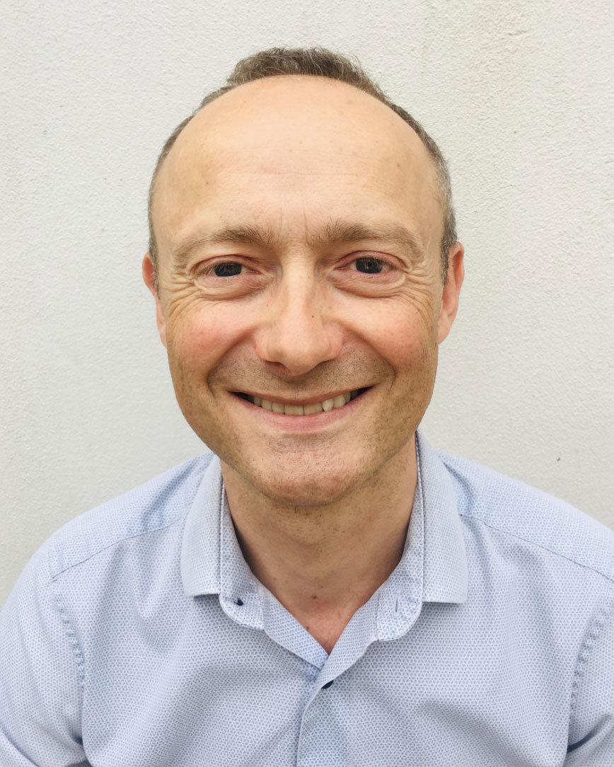 Dr. Simon Phillippo