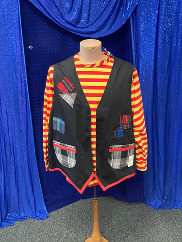 Tramp Reverable Vest | Pricilla Mooseburger