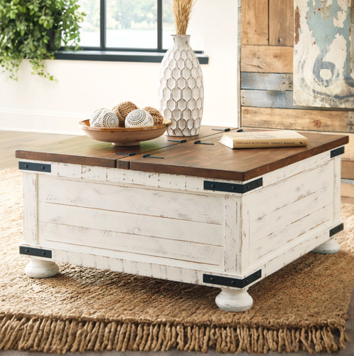 Valebeck Lift Top Cocktail Table | Furniture Plus