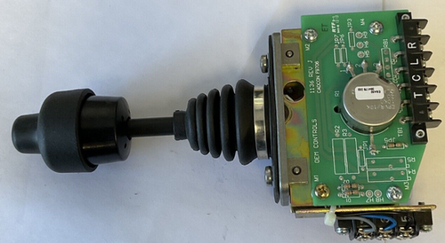 OEM CONTROLS 1136 CONTROLLER REV.J MS4M4754 CADCON | selectsurplus