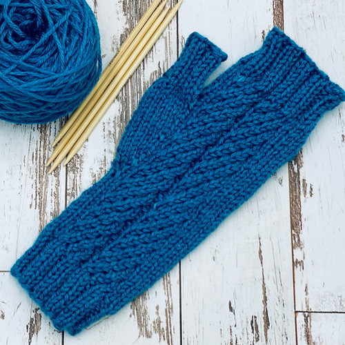 Blueberry Vineyard Mittens Pattern | NichKnits