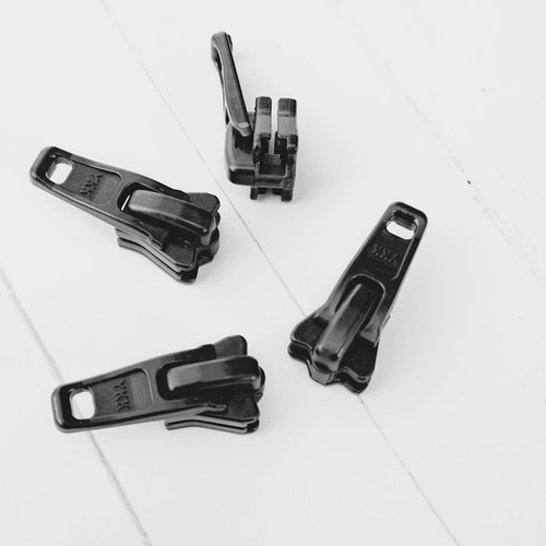 YKK #5 Vislon Plastic Auto Lock Slider - Black 580 - ea | Zippers On ...