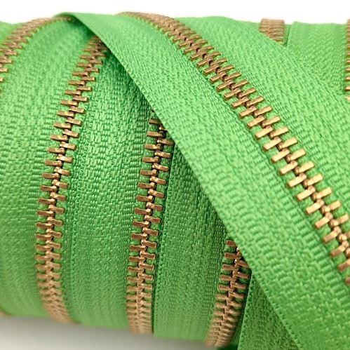 YKK #5 Metal Zipper Spring Green 536 Gold | Zippers On The Roll