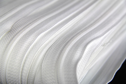 YKK #4.5 Nylon Zipper chain White colour 501 | Zippers On The Roll