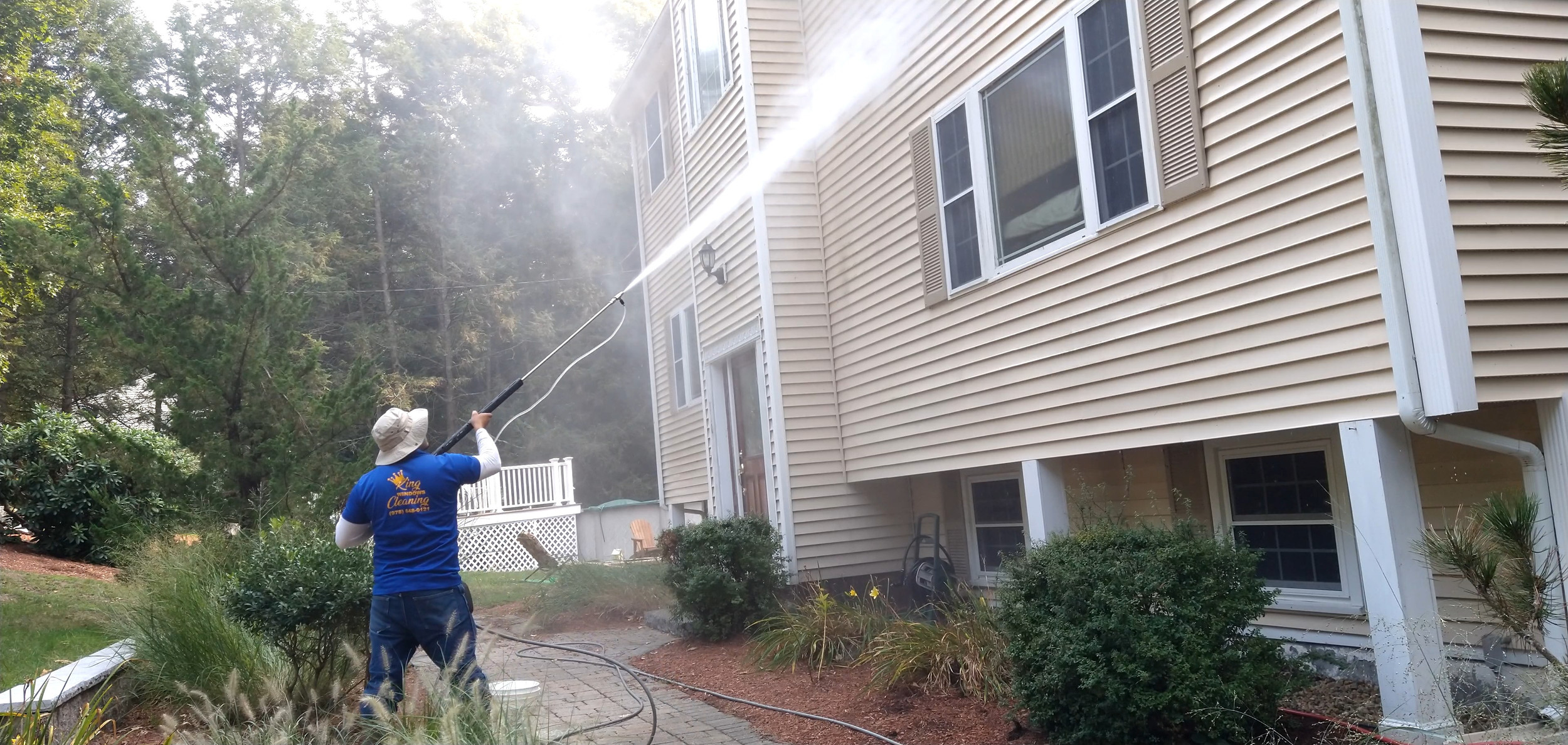 King Window Cleaning, Power & Soft Washing, Roof Cleaning, Gutter Cleaning
