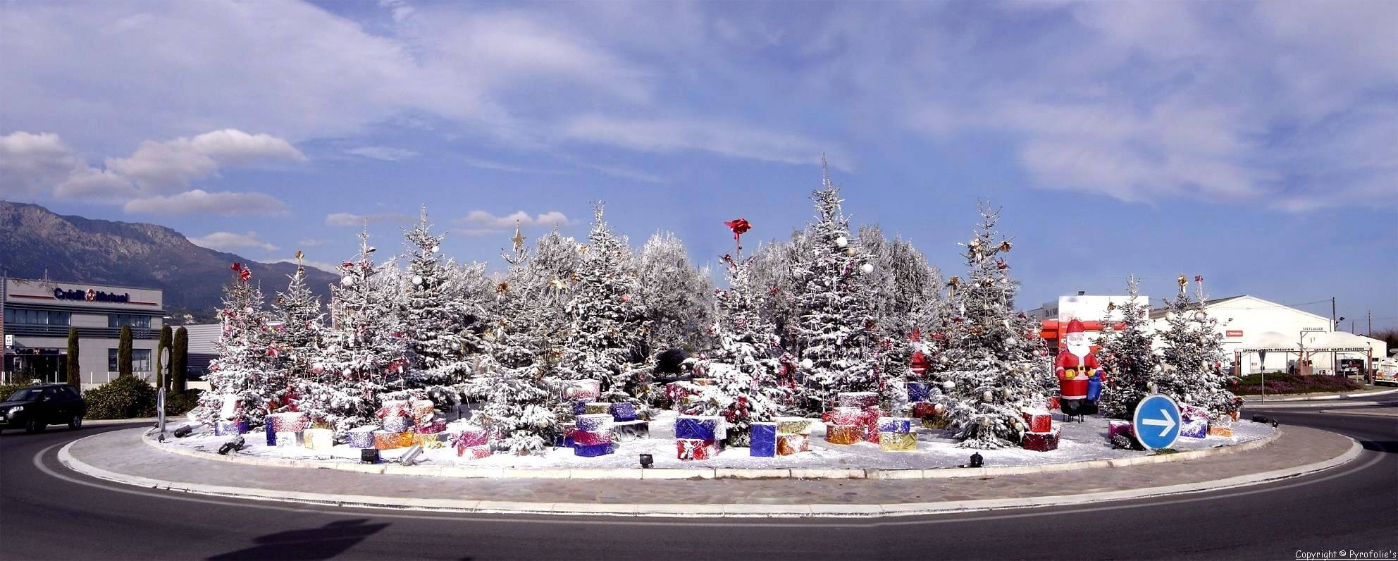 Pyrofolies Artificial Snow, Flock & Machines | Home Page | pyrofolies ...