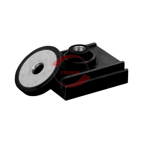 Kit Soporte Delantero para Motor - Motor Mount Kit, Front | Poly Truck