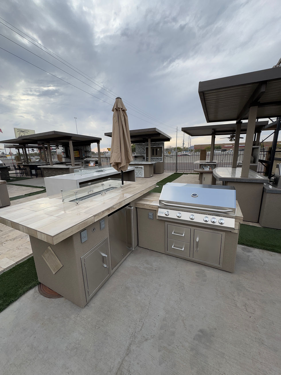 Best Outdoor Kitchen Bermuda BBQ Island with TV | KoKoMo Grills