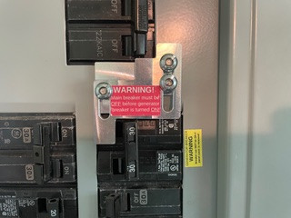 GE4PV Interlock Kit for GE 4-Pole Vertical Main Breaker Panels | GenSafety