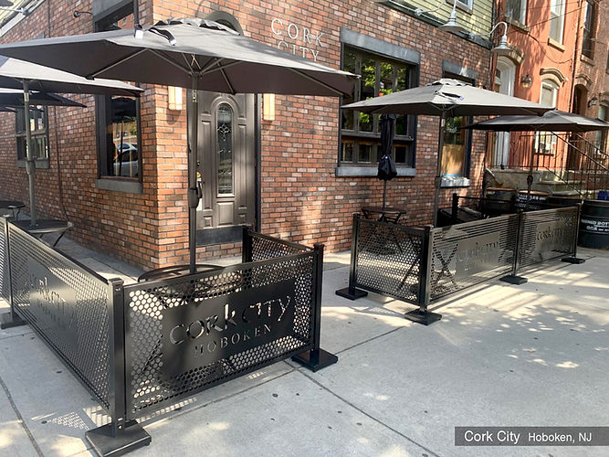 Outdoor Bar Partitions | SelectSpace Partititions | Pub & Beer Garden ...