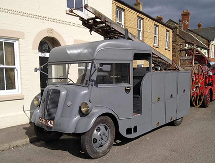 FIRE ENGINES | Call Fire Brigade