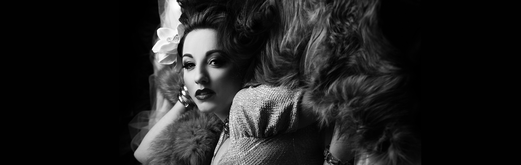 Laura B and Her Band | Authentic Rhythm & Blues, Swing & Rock 'n' Roll