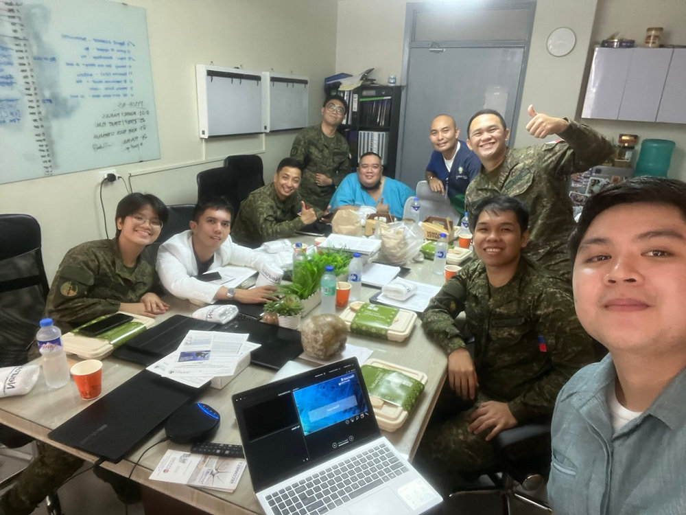 E* Chi'mes conducts a product presentation for Vluna Neurosurgeon ...
