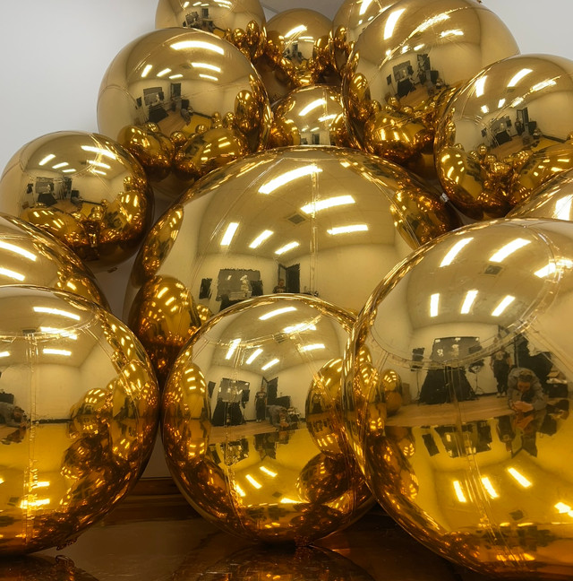 Big Shiny Balls Australia | Giant Inflatable ball decorations