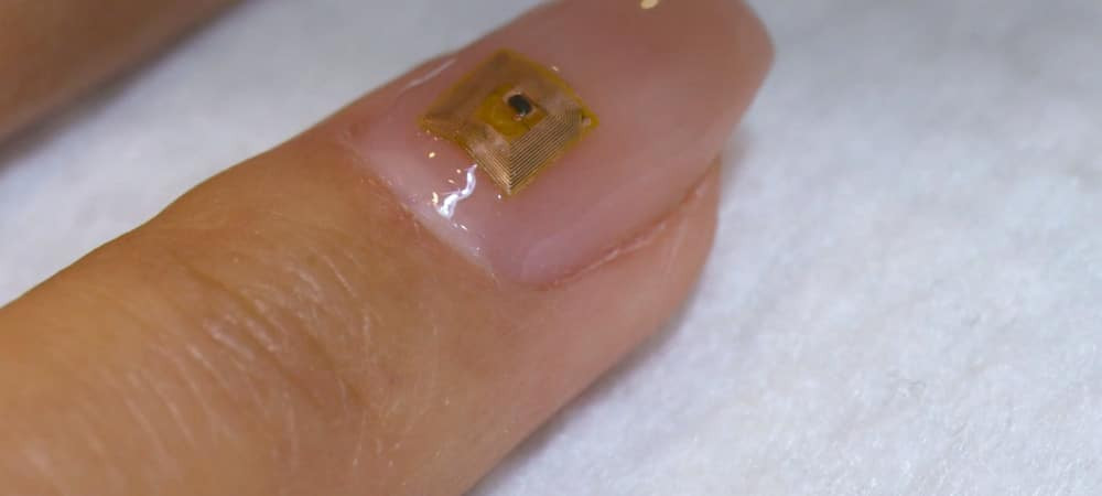 Smart Nails, Chip for Fingernails to Control Your Devices