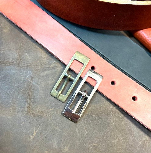 ST060_10mm Slim Full Buckle | Red Olive Design