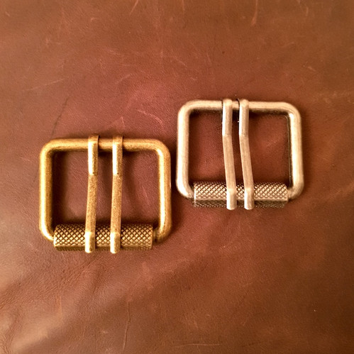 ST031_41mm 2 Pin Roller Grid Buckle | Red Olive Design