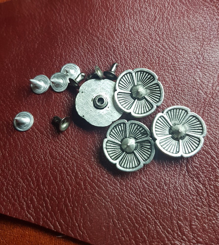 RIV009 Five Petal Flower - Rivet | Red Olive Design