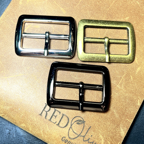 ST101_25 | 32mm Full Classic Buckle | Red Olive Design