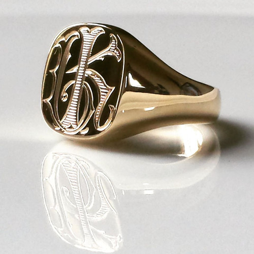 Classic Monogram Cushion 9ct Signet Ring | MASTERS HAND ENGRAVE