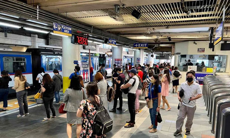 Libreng sakay sa LRT at MRT Libreng sakay sa LRT at MRT