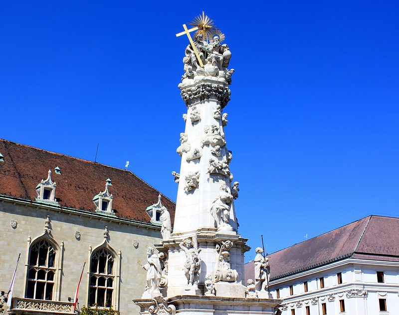 Buda Castle District Walk with Entry to Matthias Church | Absolute Tours