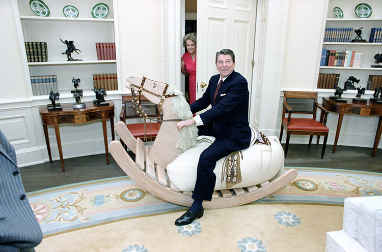 Ronald Reagan’s Pocket Library of One Liners