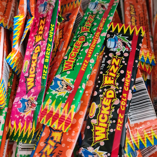 Wicked Fizz Assorted Sour Chews 100g | thejollylollytrolley