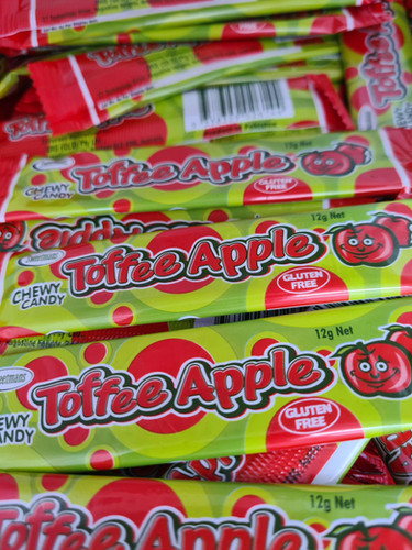 Sweetmans Toffee Apple Bars 100g | thejollylollytrolley