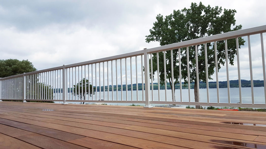 Regal Aluminum Railing | customcraftdist