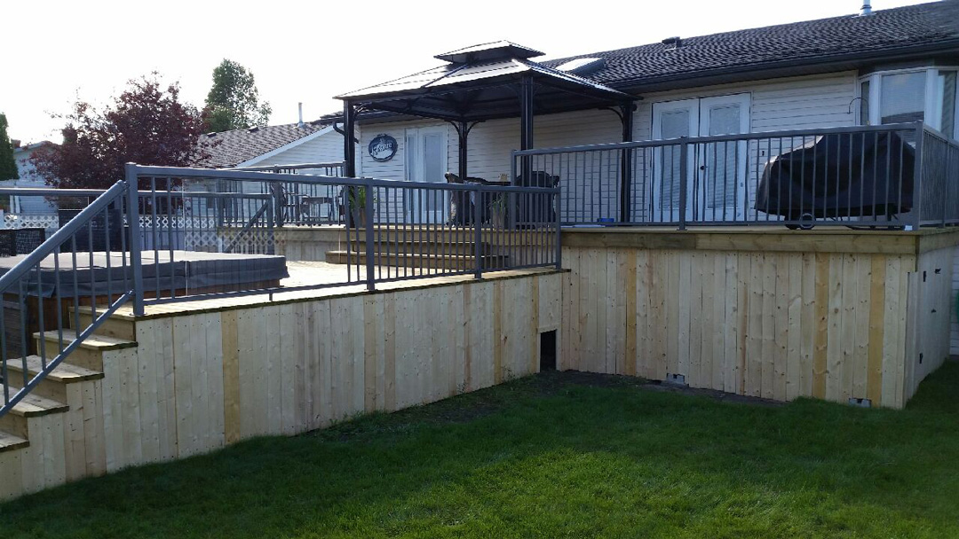 Regal Aluminum Railing | customcraftdist