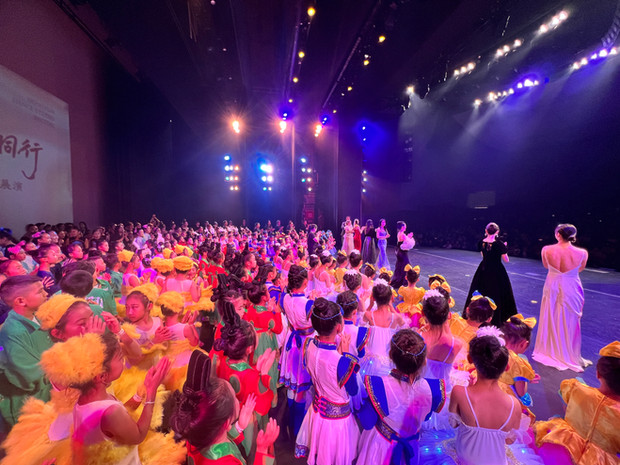 Dance Studio | Hongyun Dance Studio | United States