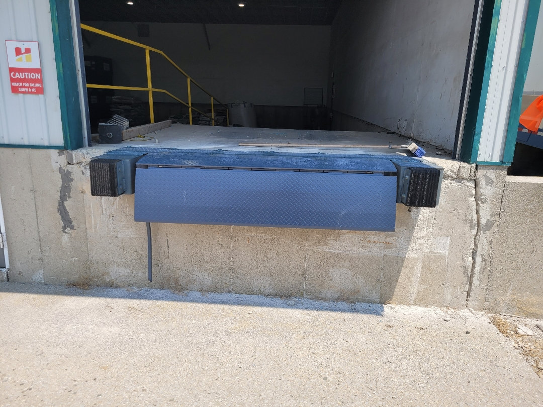 Edge-of-Dock Leveler