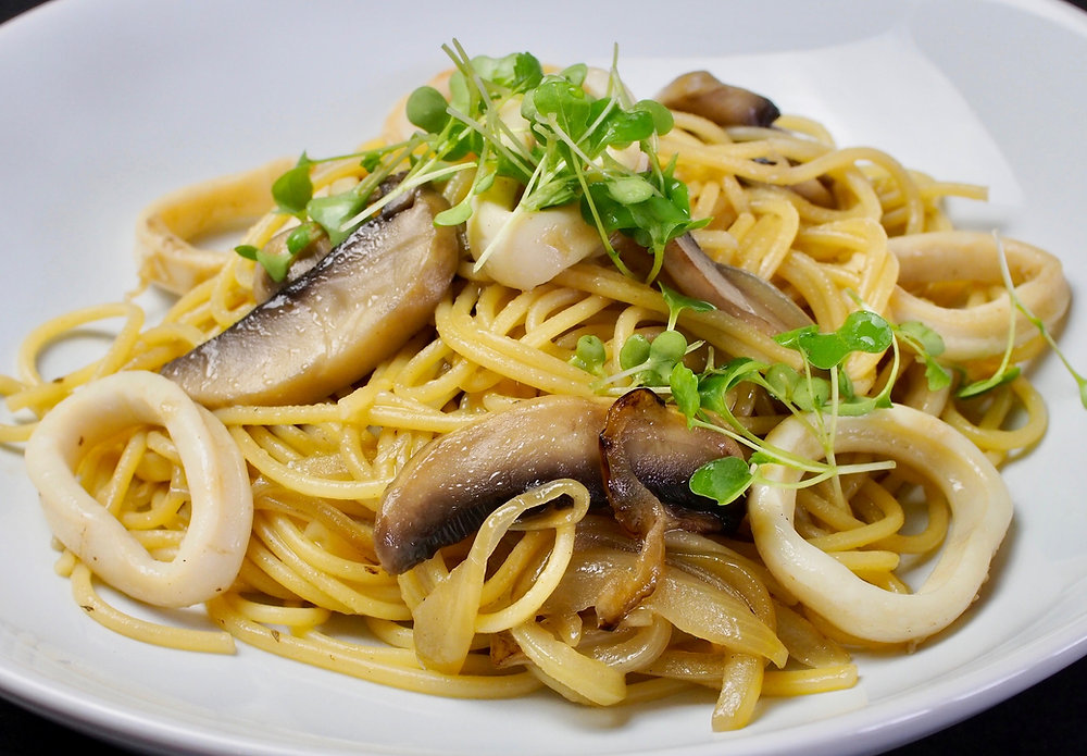 Squid spaghetti with Ishiri sauce.| Japanese Cooking Recipe Blog