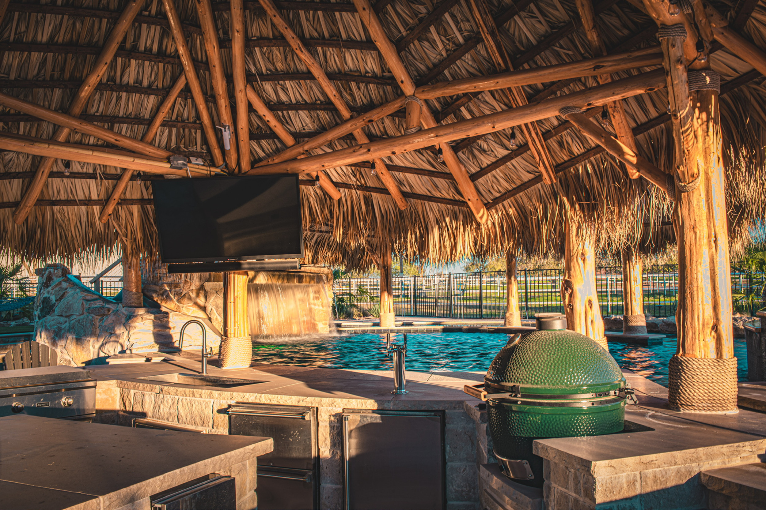 Outdoor Kitchens | Extreme Exteriors