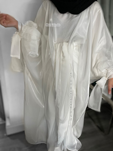 Diyanah Abaya white | Raysha.co