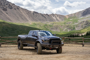 BLACK EDITION RAM 5500 | ELEVATION OFF GRID