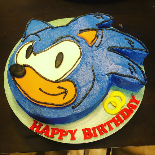 Sonic The Hedgehog | Andi’s Cakes & Bakes