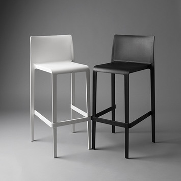 Lean Stool Black
