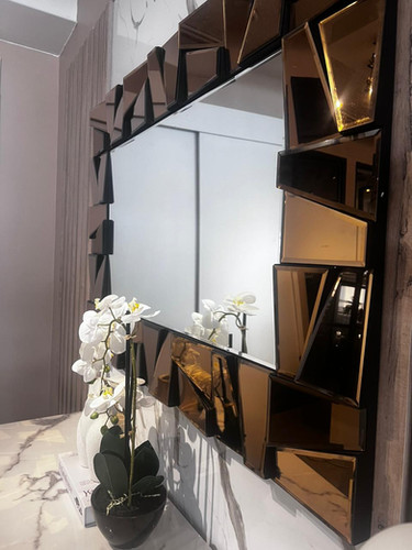 Amber Shard Reflection | awahome